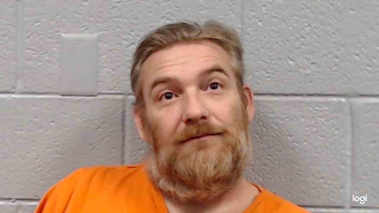 Man charged with incest, 149 counts of gross child neglect and more