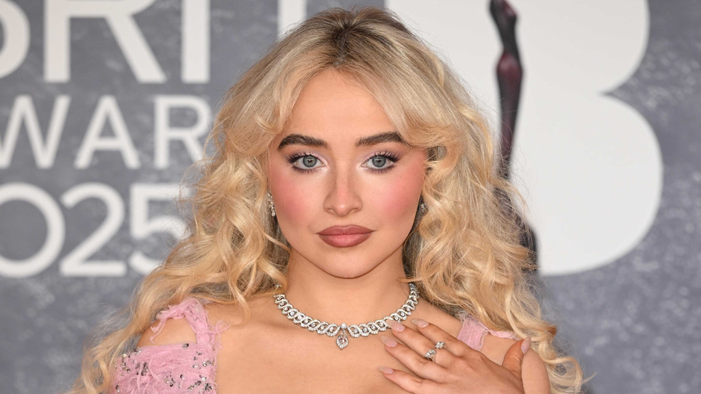 Sabrina Carpenter hits back at 'overexposed' criticism