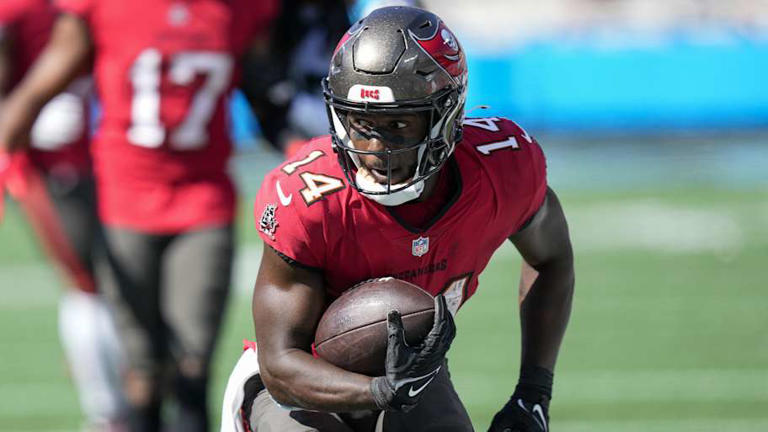 Buccaneers explain star wide receiver’s new jersey alteration