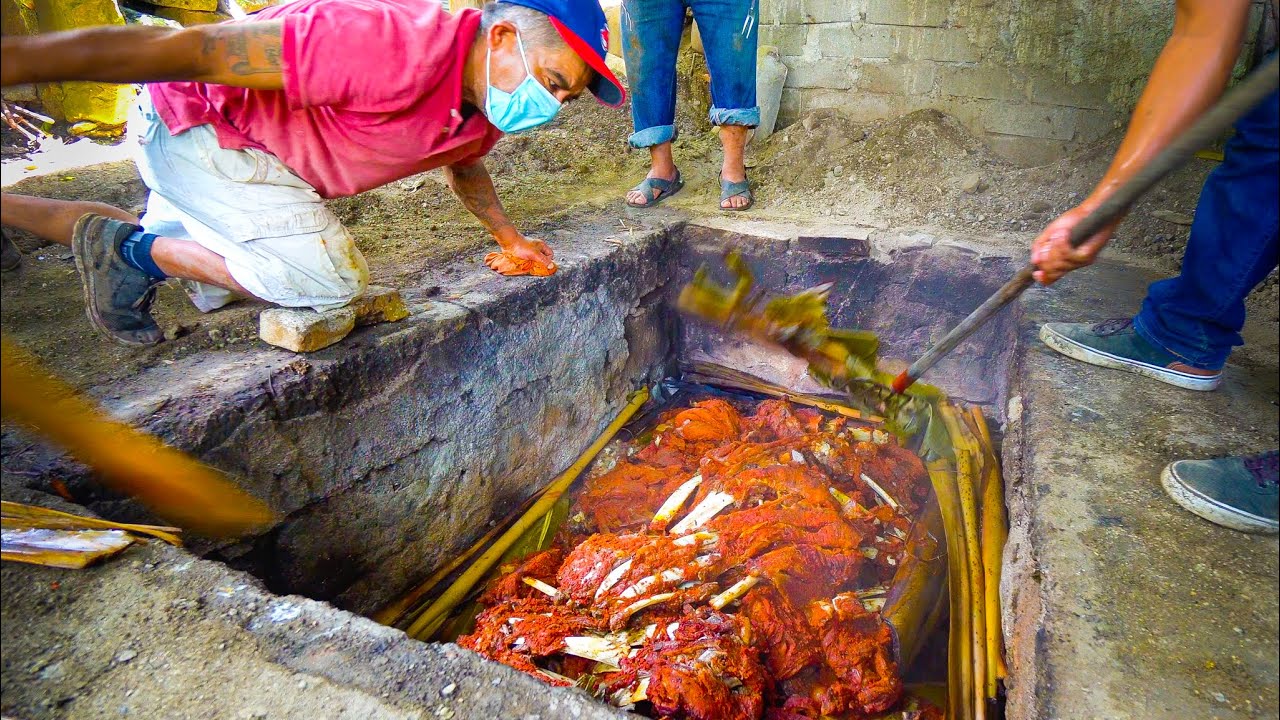 Whole Cow Barbecue in Oaxaca! Traditional Barbacoa Like Never Before