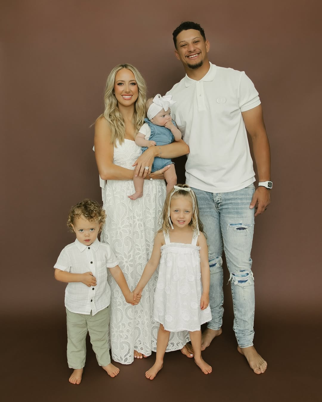 Brittany, Patrick Mahomes debut first photos of daughter Golden’s face ...