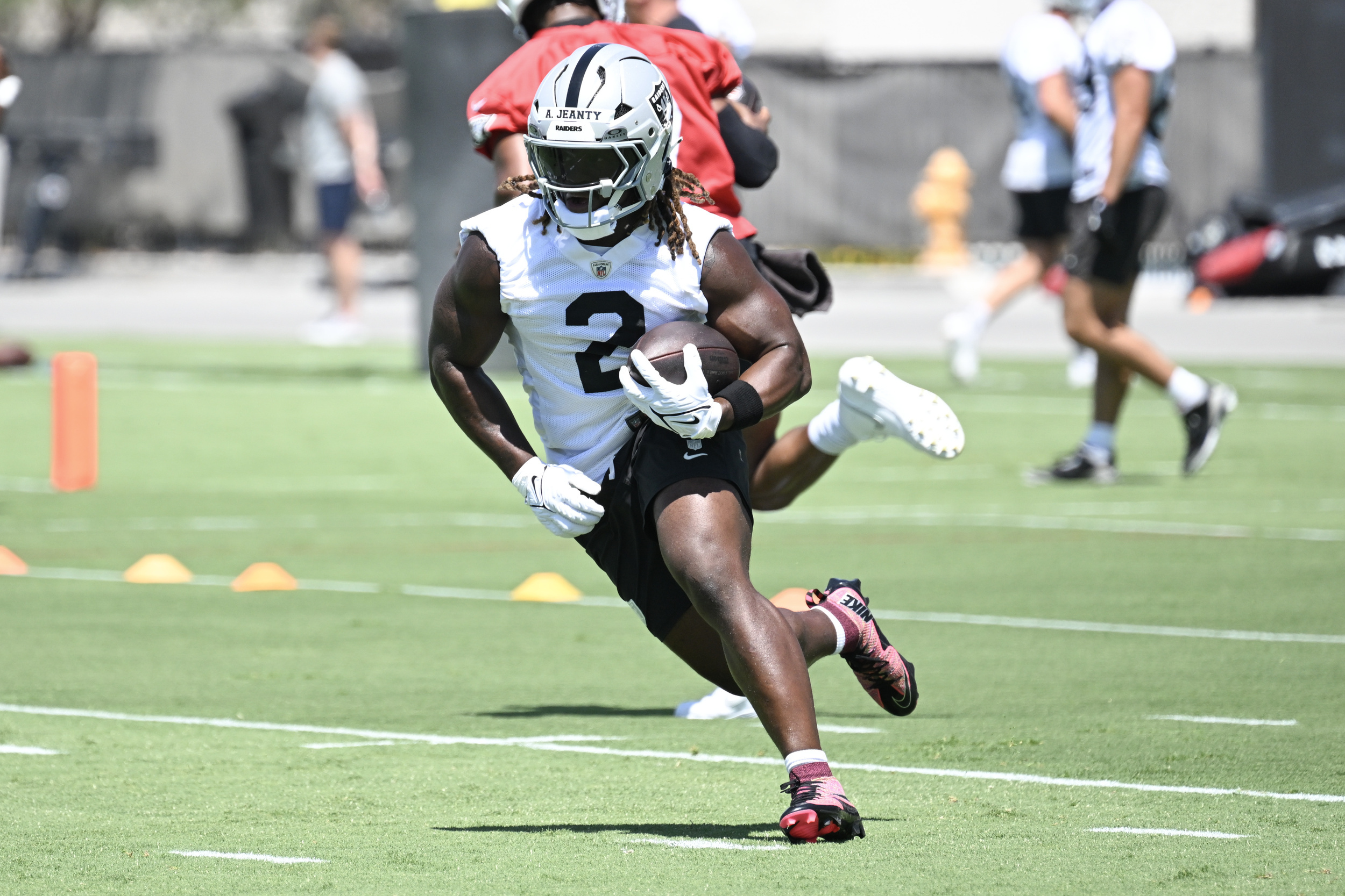 Raiders' comments shift expectations for RB Ashton Jeanty