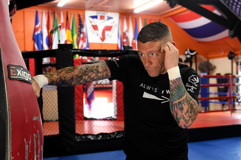 Fighter makes comeback after ten years in ring for bare-knuckle boxing ...