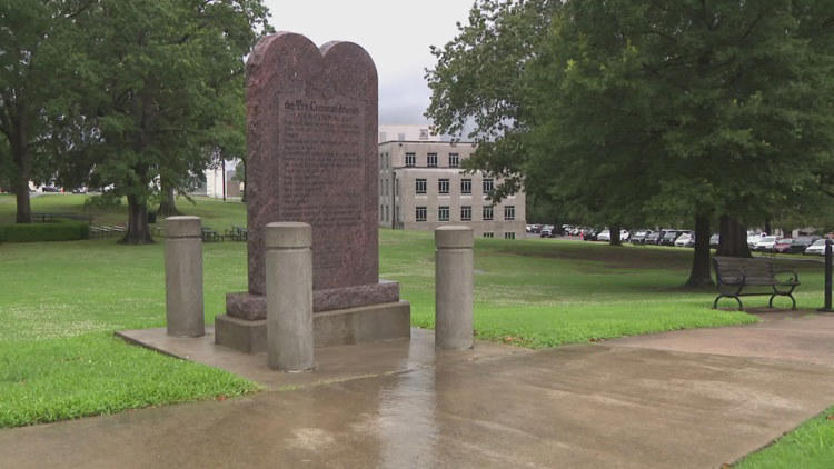 Lawmakers respond to lawsuit aiming to block Ten Commandments in ...