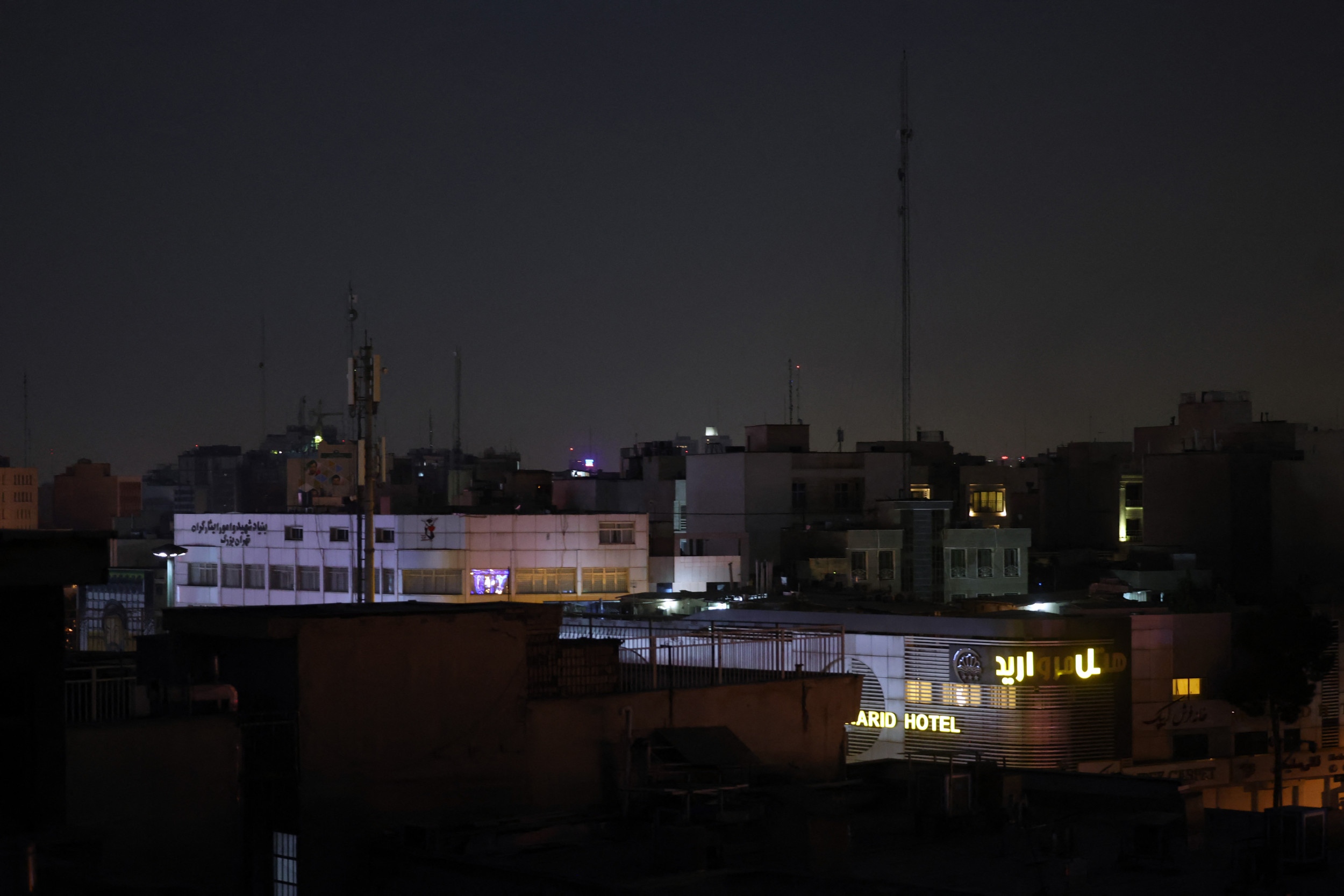 Israel strikes Iran, warns of imminent attack