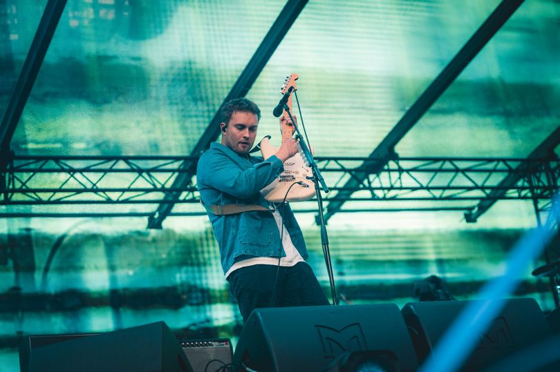 Sam Fender Newcastle setlist as changes for St James' and Dan Burn gets ...