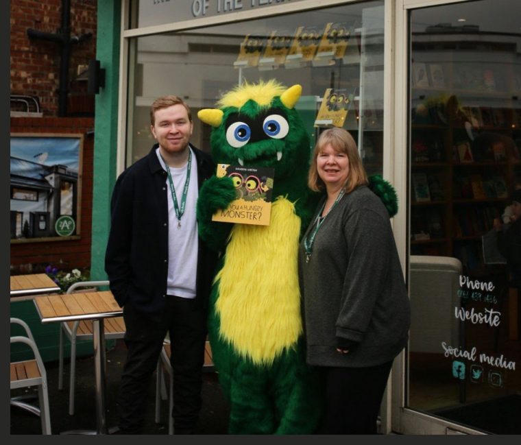 I quit finance and took a 75% pay cut to run a bookshop – I’m so much ...