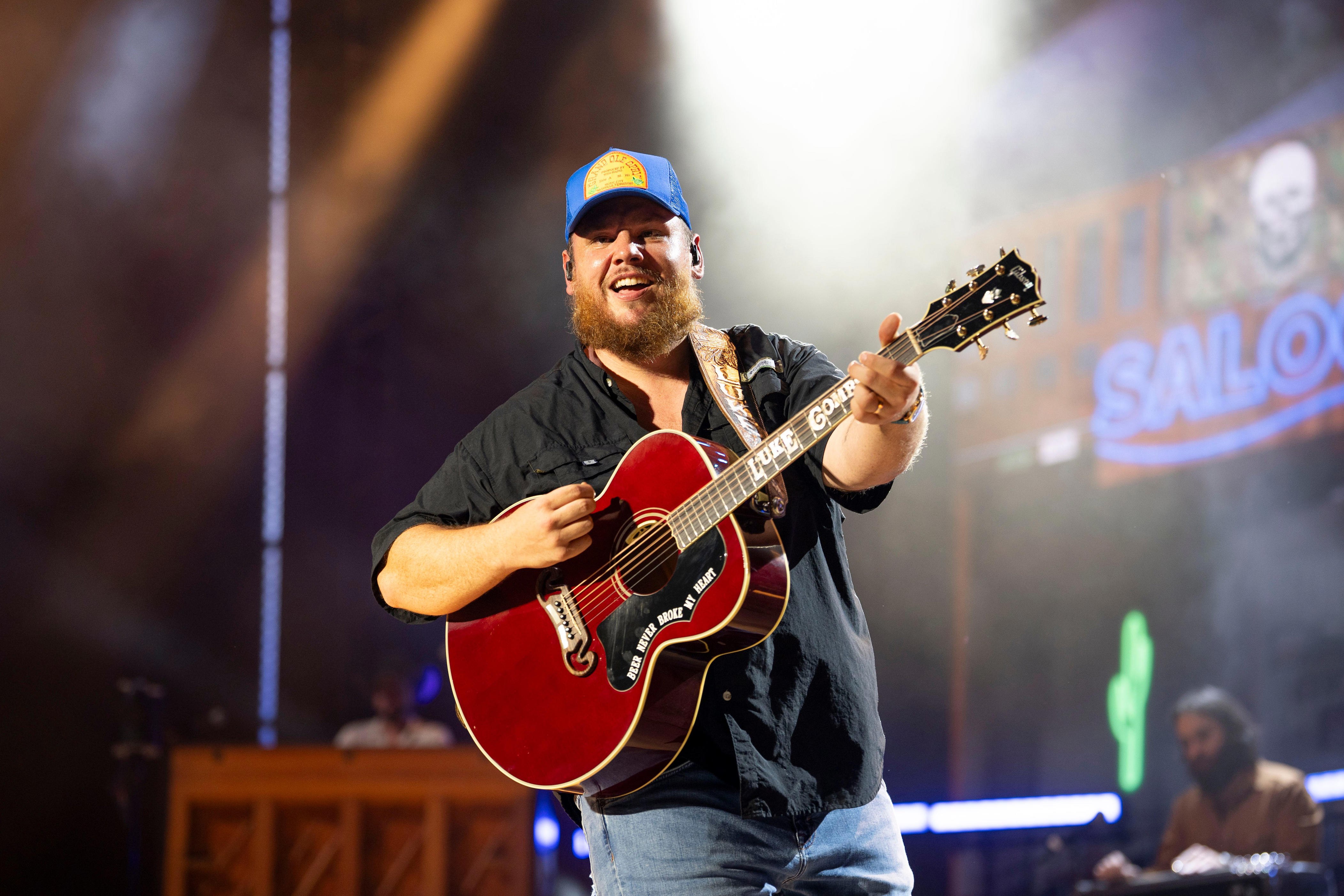 Is Luke Combs going to play Neyland Stadium? What we know (so far)