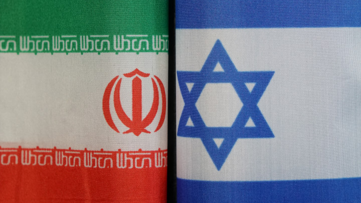 איך העולם רואה את המלחמה: סיקור עולמי של העימות ישראל–איראן