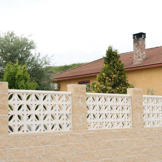 6 Model Pagar Teras Rumah Minimalis, Simple Tapi Mewah!