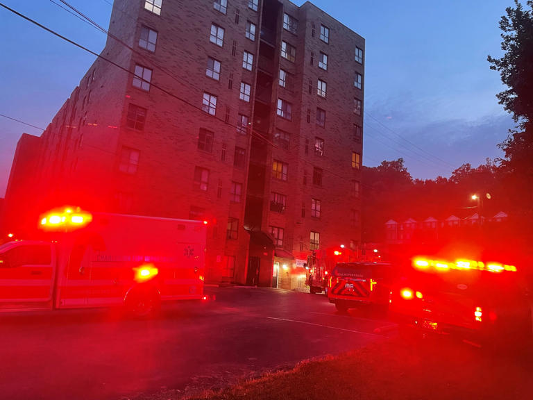 Man charged with arson after fire at apartment complex