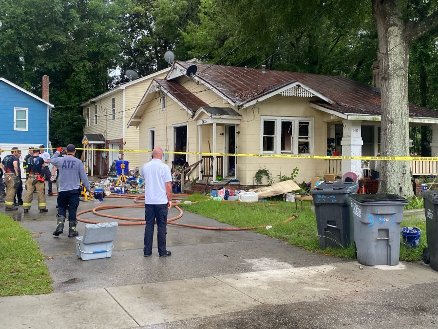 1 dead in Cochise Street house fire, officials say