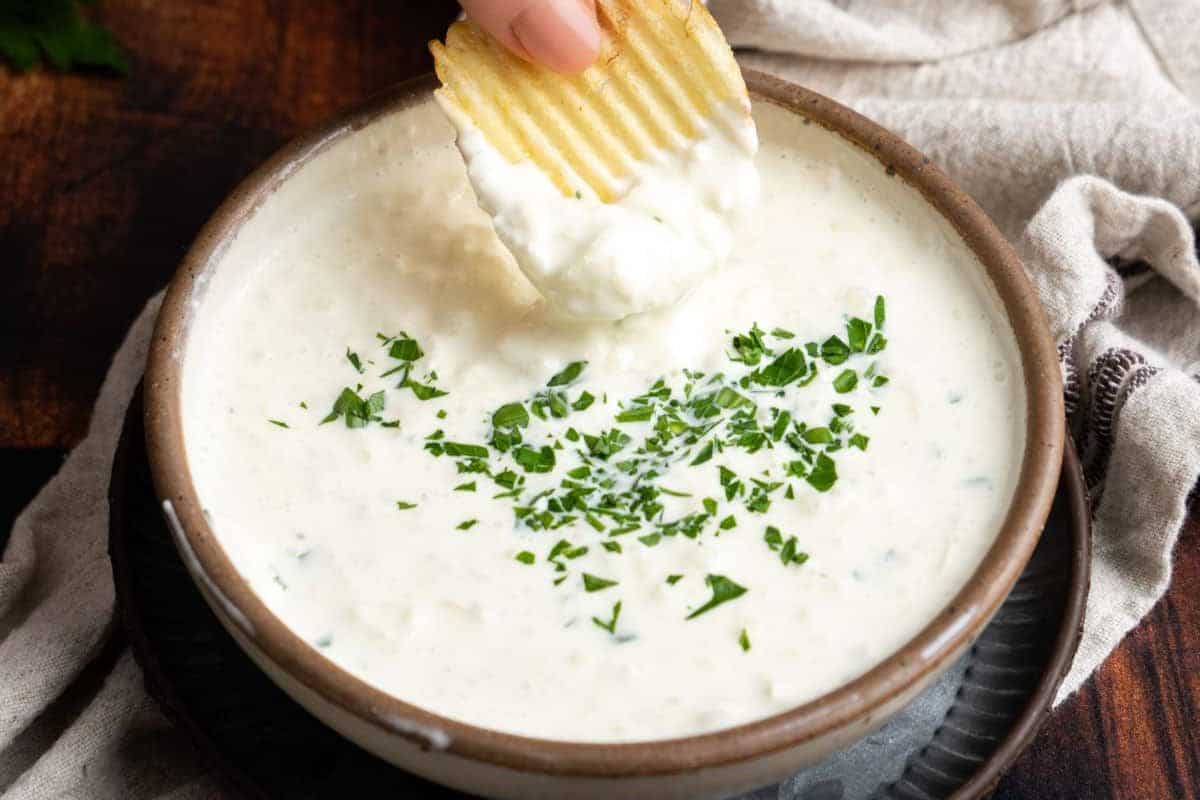 23 irresistible dips you’ll want with every chip