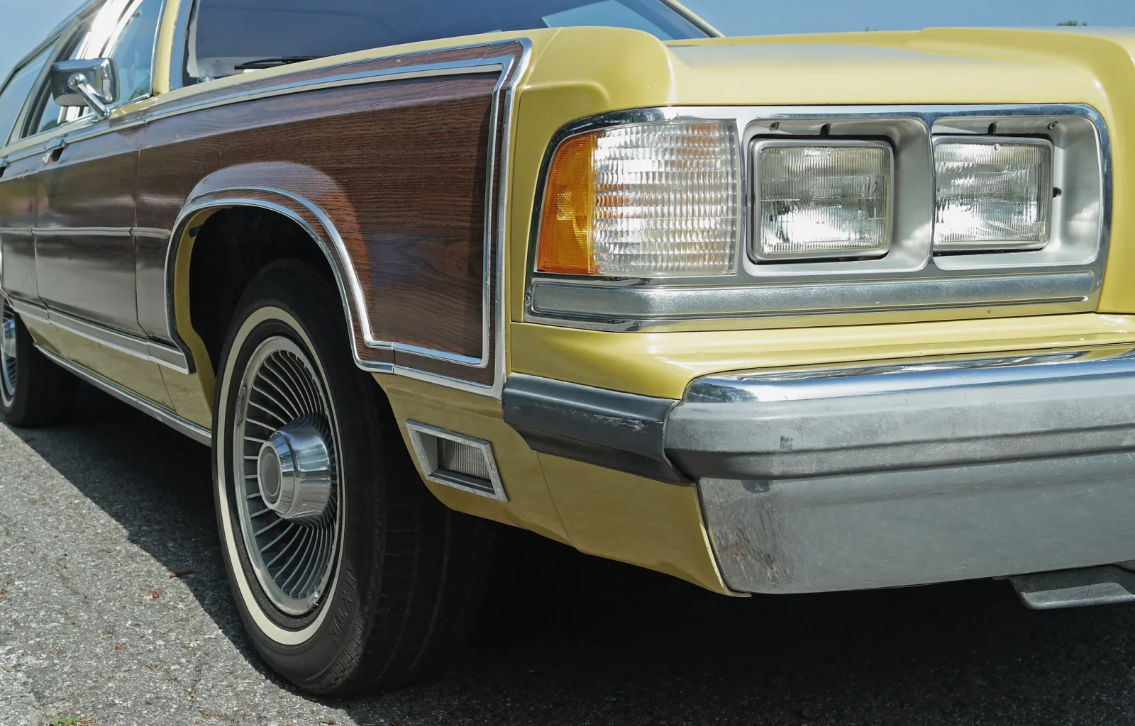 14 Classic ’70s Car Ads That Defined an Era