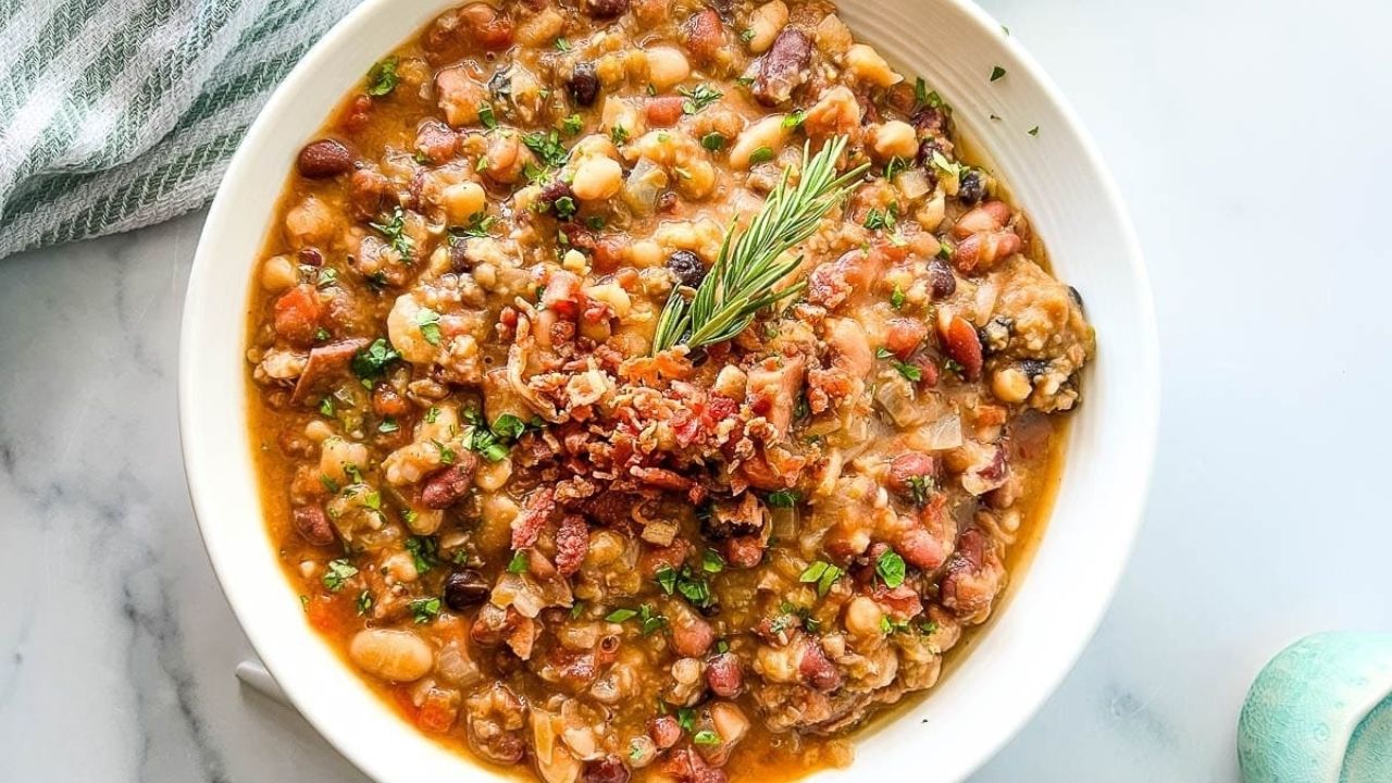 25 Tasty Bean Recipes That Stretch the Budget and Fill the Bowl