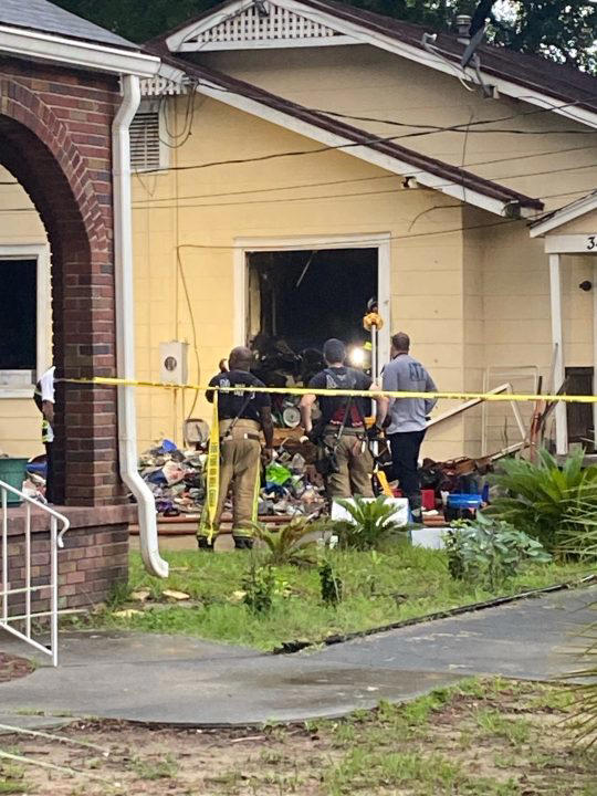 1 dead in Cochise Street house fire, officials say