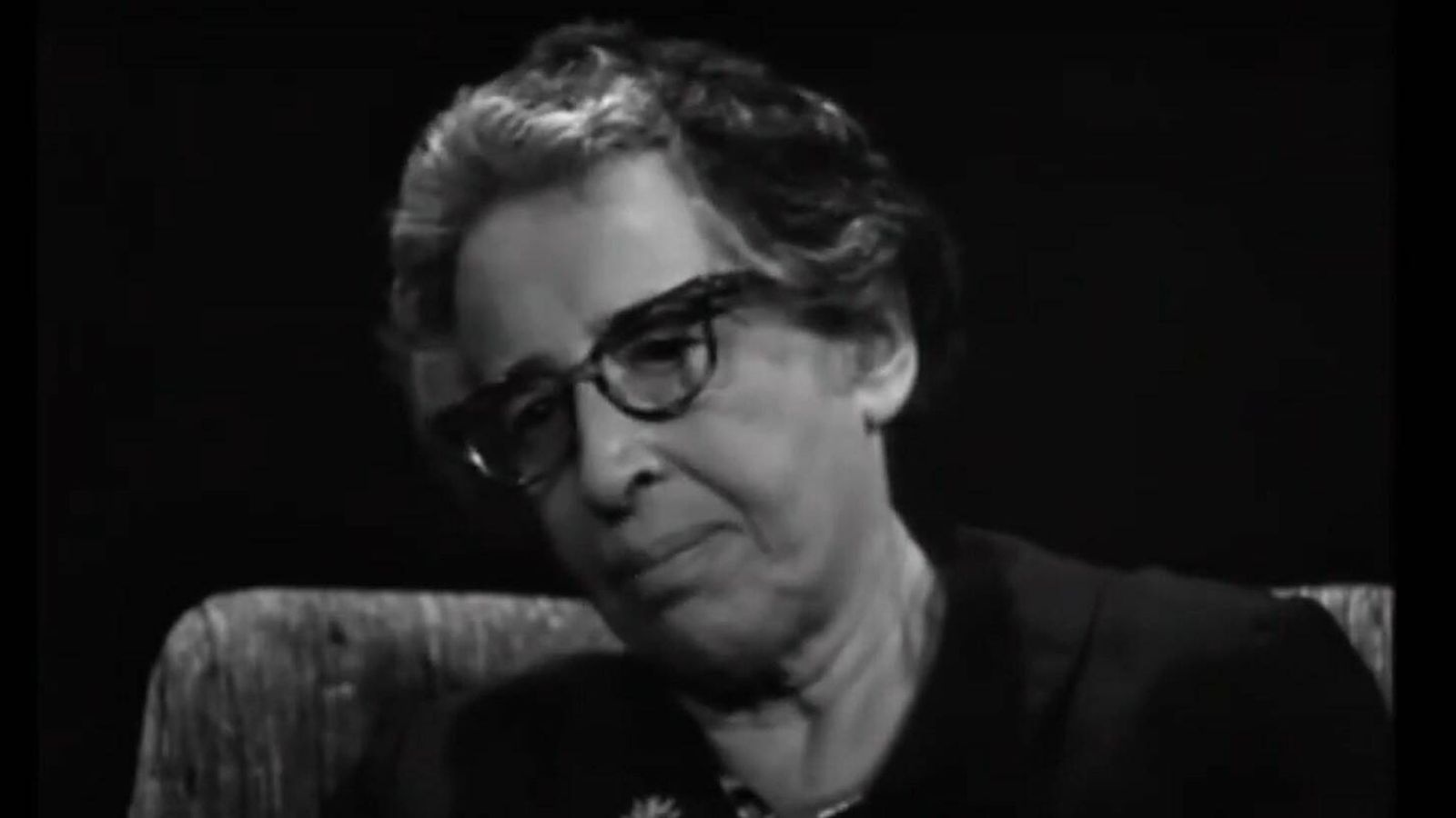 Hannah Arendt, filósofa, sobre la modernidad: "No importa ya cómo sea ...