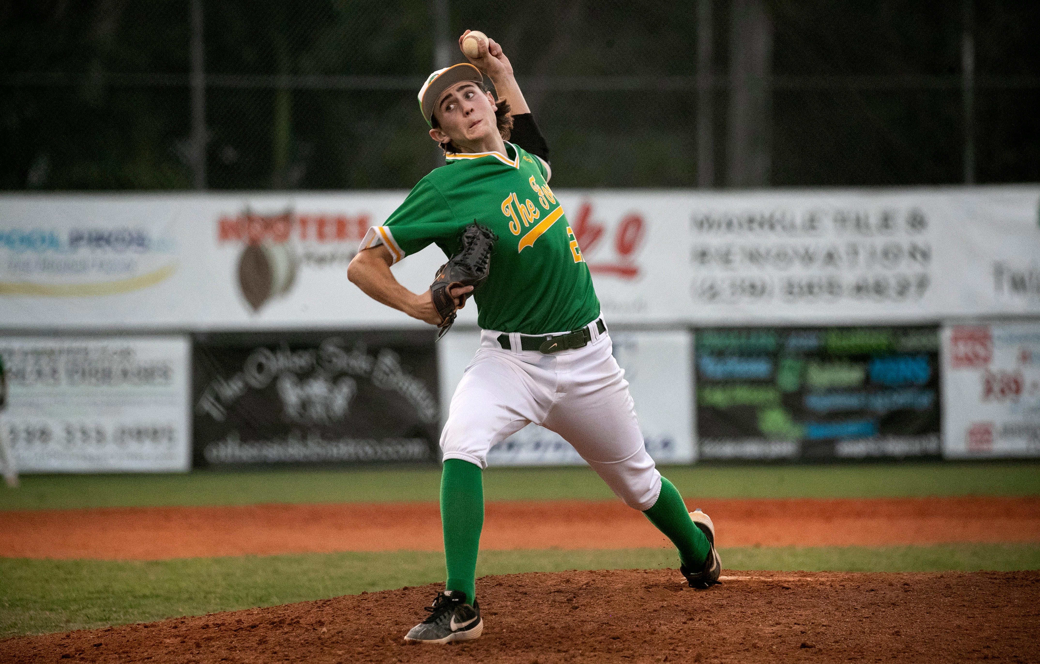 How to watch 2025 MLB Draft: Fort Myers alum, Arkansas ace Zach Root ...