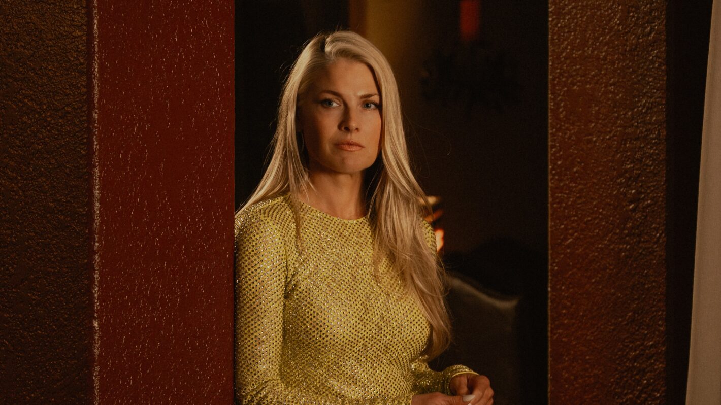 ‘Landman’ star Ali Larter details intense vibe on Taylor Sheridan set