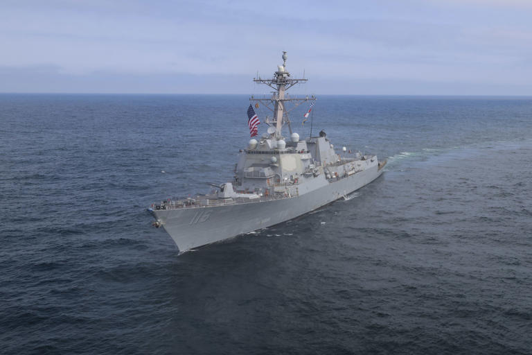 Next-generation destroyers to pack more missiles, energy weapons