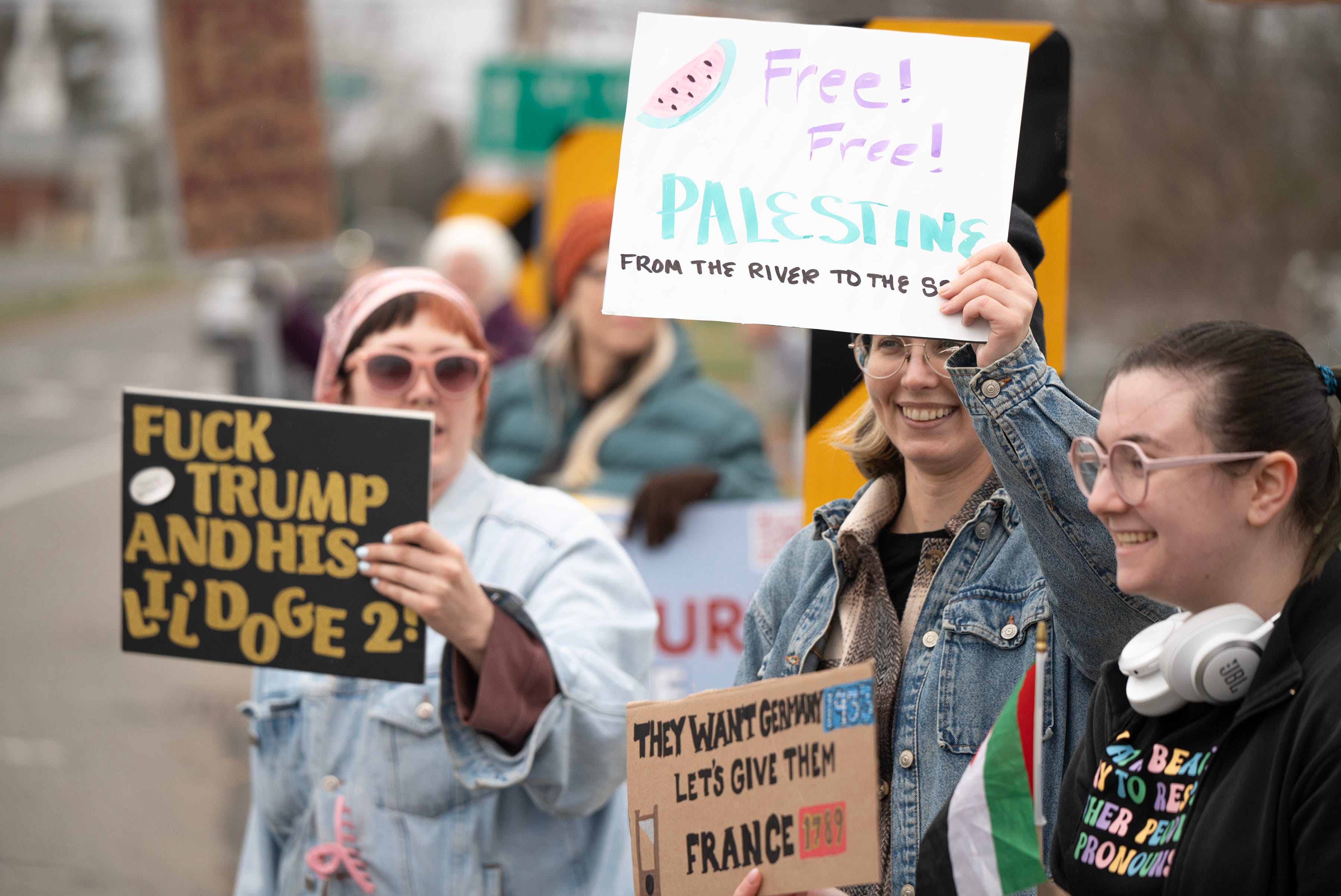 'No Kings' protests Saturday during Trump military parade; Here's Trump ...