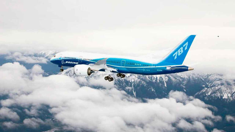 With political backing from Trump, Boeing overtakes Airbus in aircraft ...