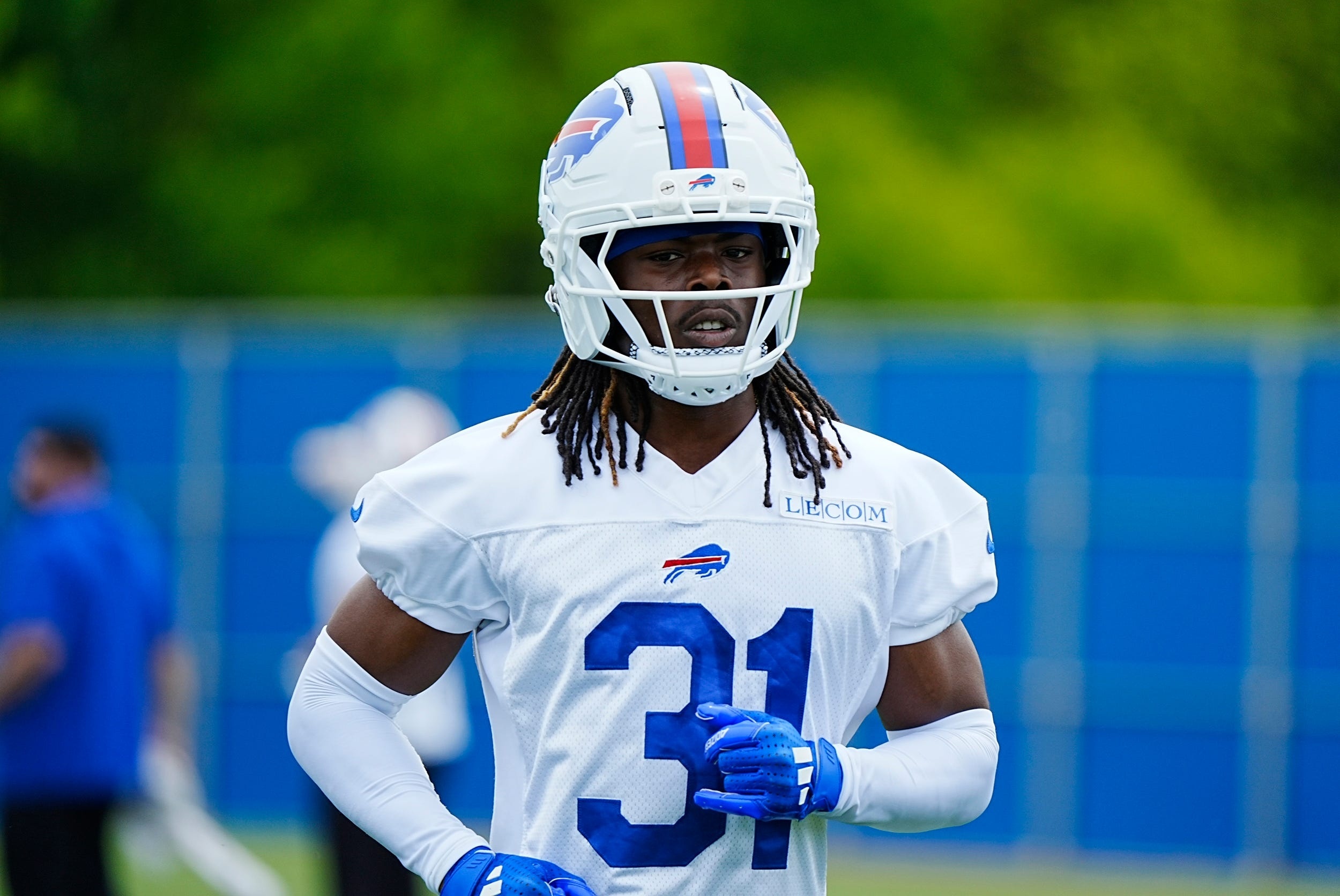 Bills Sign Two Picks Including First-Round CB Maxwell Hairston