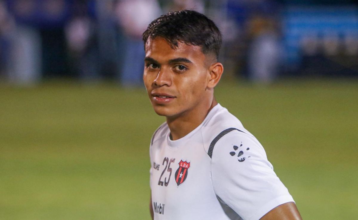 Ganó cinco títulos con Alajuelense y ahora Wanchope lo quiere para ...