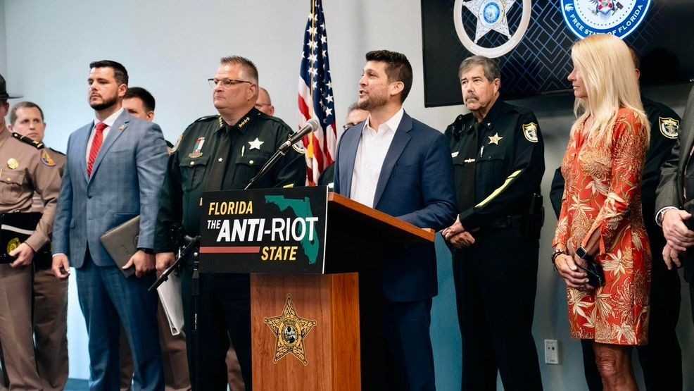 Florida AG ready to deploy state guard to California, but must await ...