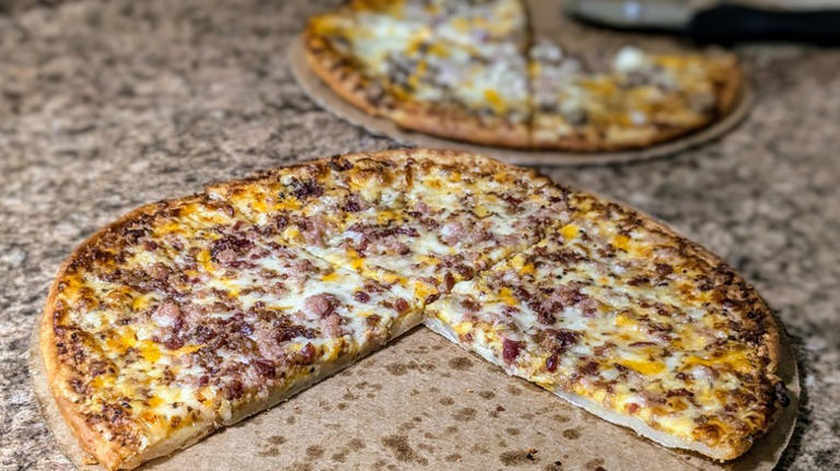 Review: Tombstone's French Fry Style Crust Pizzas Are The Ultimate ...