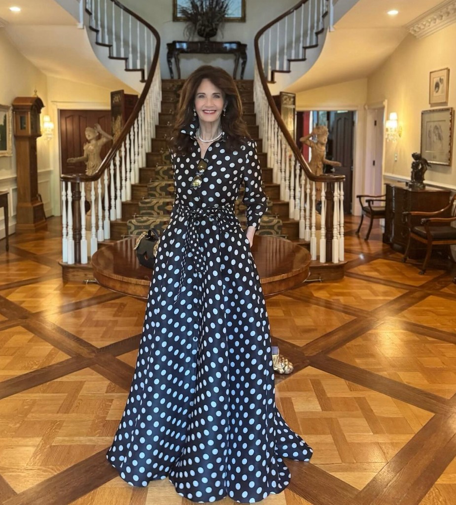 Wonder Woman's Lynda Carter, 73, looks radiant in head-turning new ...