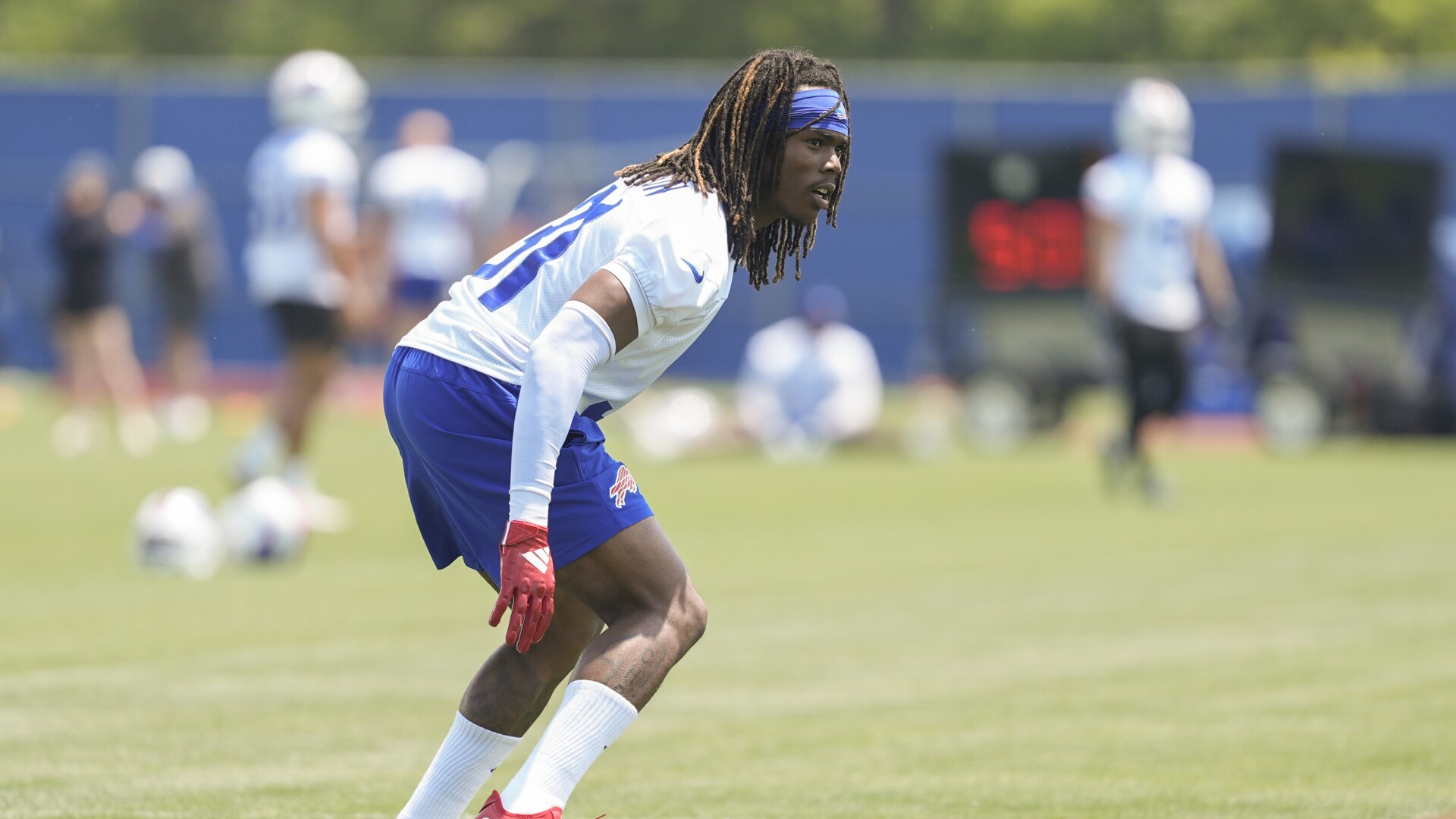 Bills sign first-round pick Maxwell Hairston, fourth-rounder Deone Walker