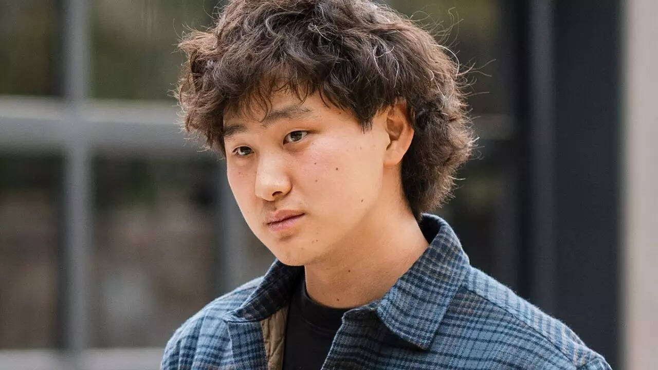Scale AI founder Alexandr Wang joins Meta for AI research: Who is he ...
