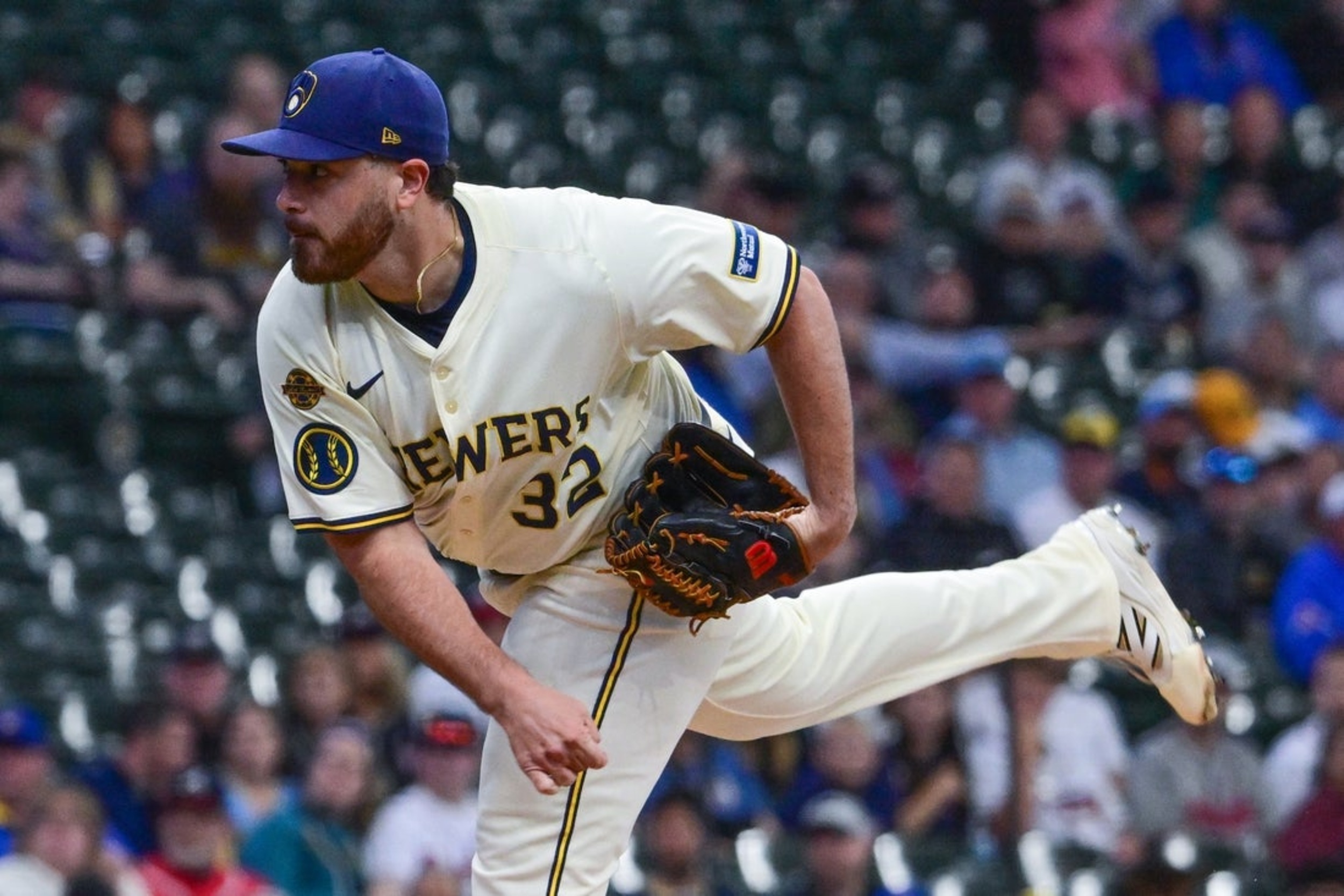 Brewers deal RHP Aaron Civale to White Sox