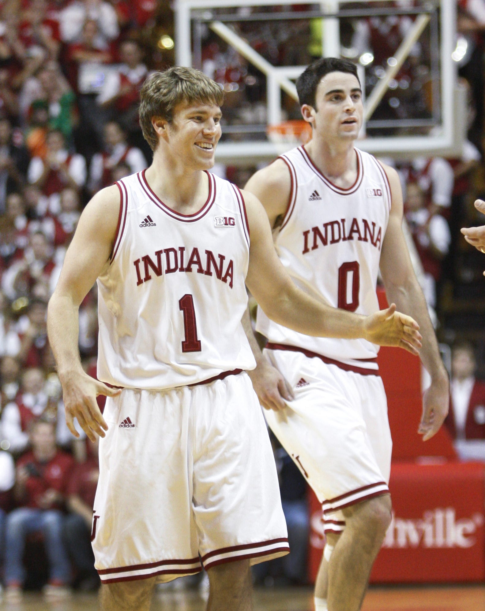 Jordan Hulls joins Assembly Ball, Indiana's TBT alumni team, ahead of ...