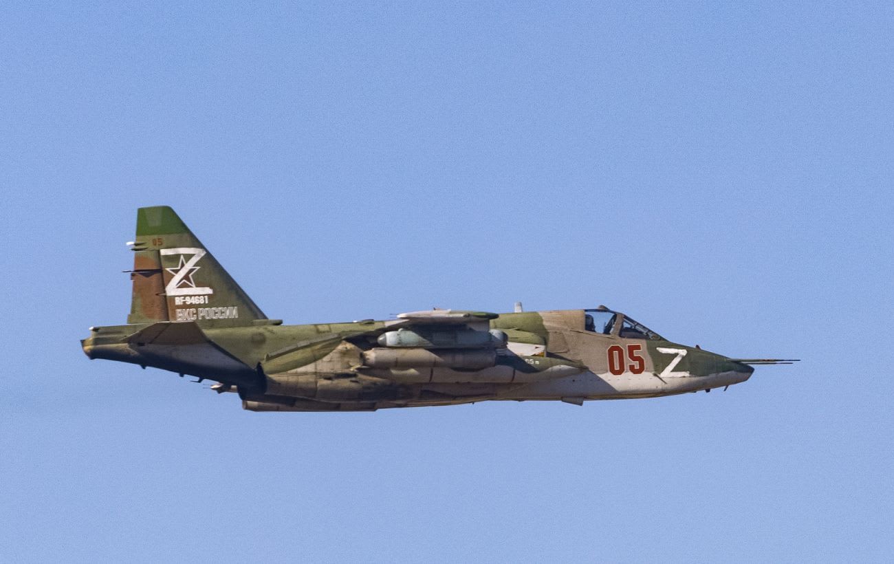 Russian Su-25 warplane crashes in Ukraine, likely hit by own forces