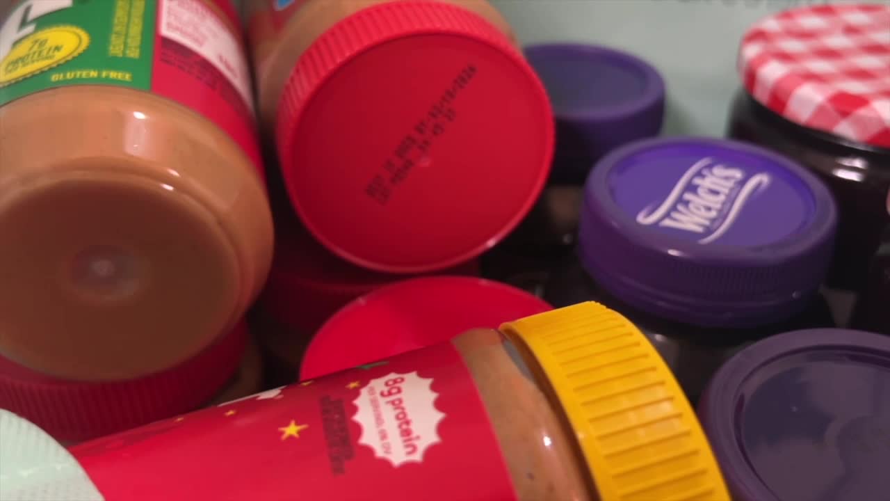 Pb&j drive in Thomasville collects over a thousand jars to feed kids ...