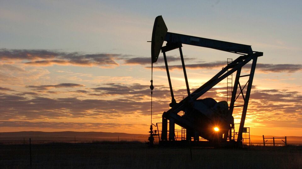 Israel-Iran conflict: Crude oil prices jump 7% on supply worries as ...
