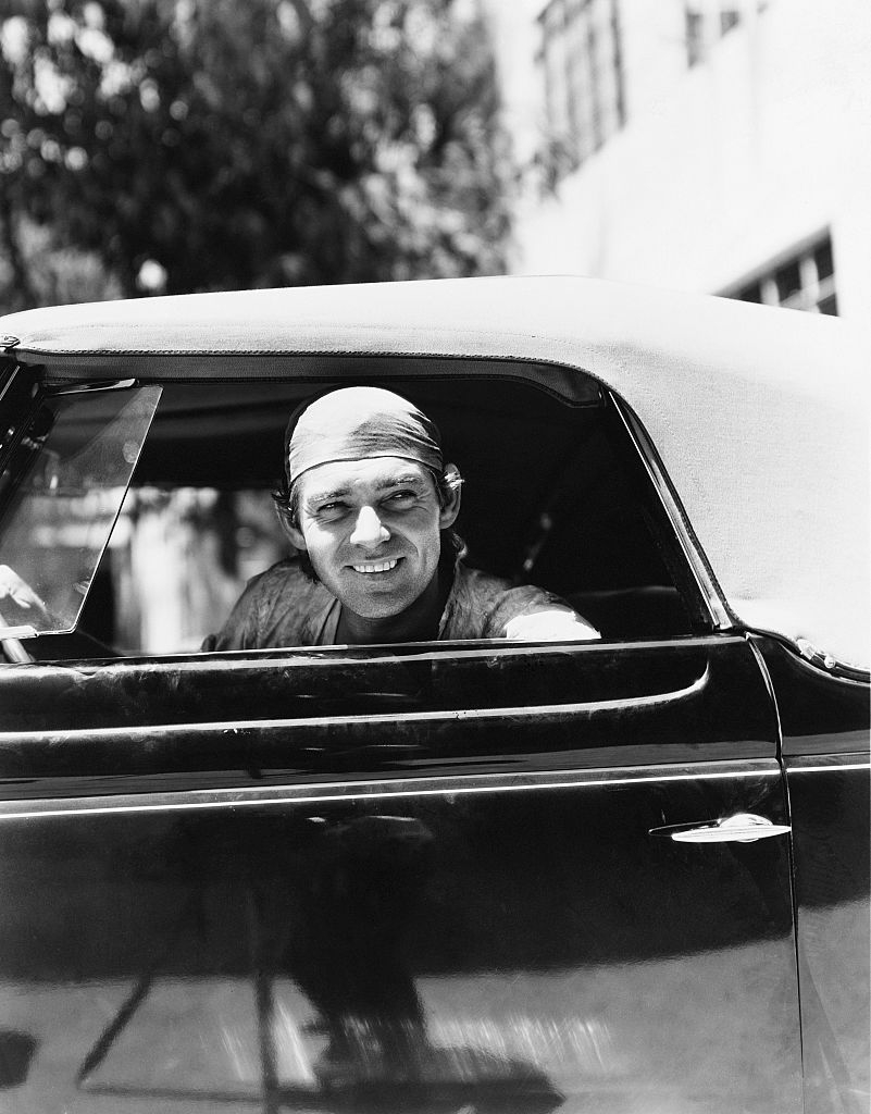 31 Rare Photos Of Old Hollywood Stars That Made Me See Them In A ...