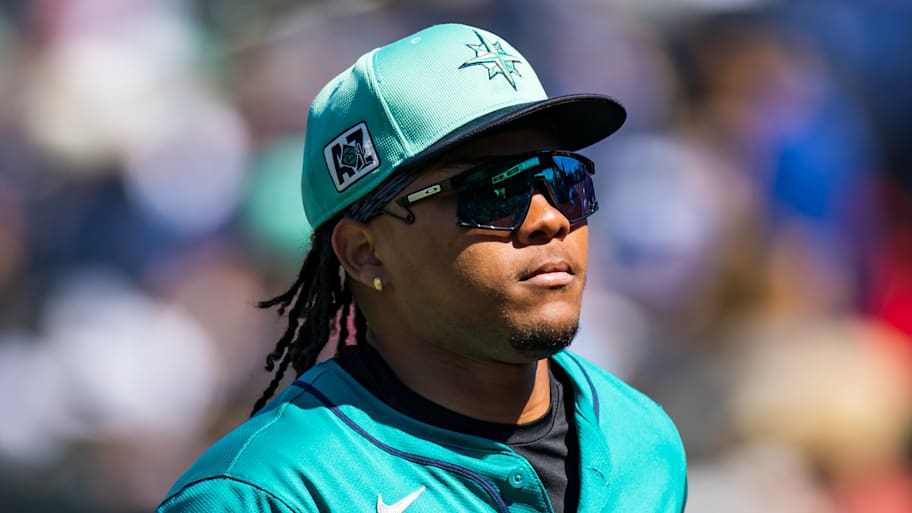 Overlooked Mariners infield prospect is the hottest hitter in the farm ...