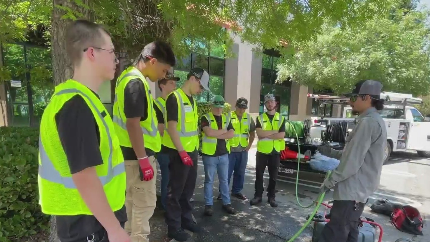 Roseville summer program introduces high schoolers to construction careers