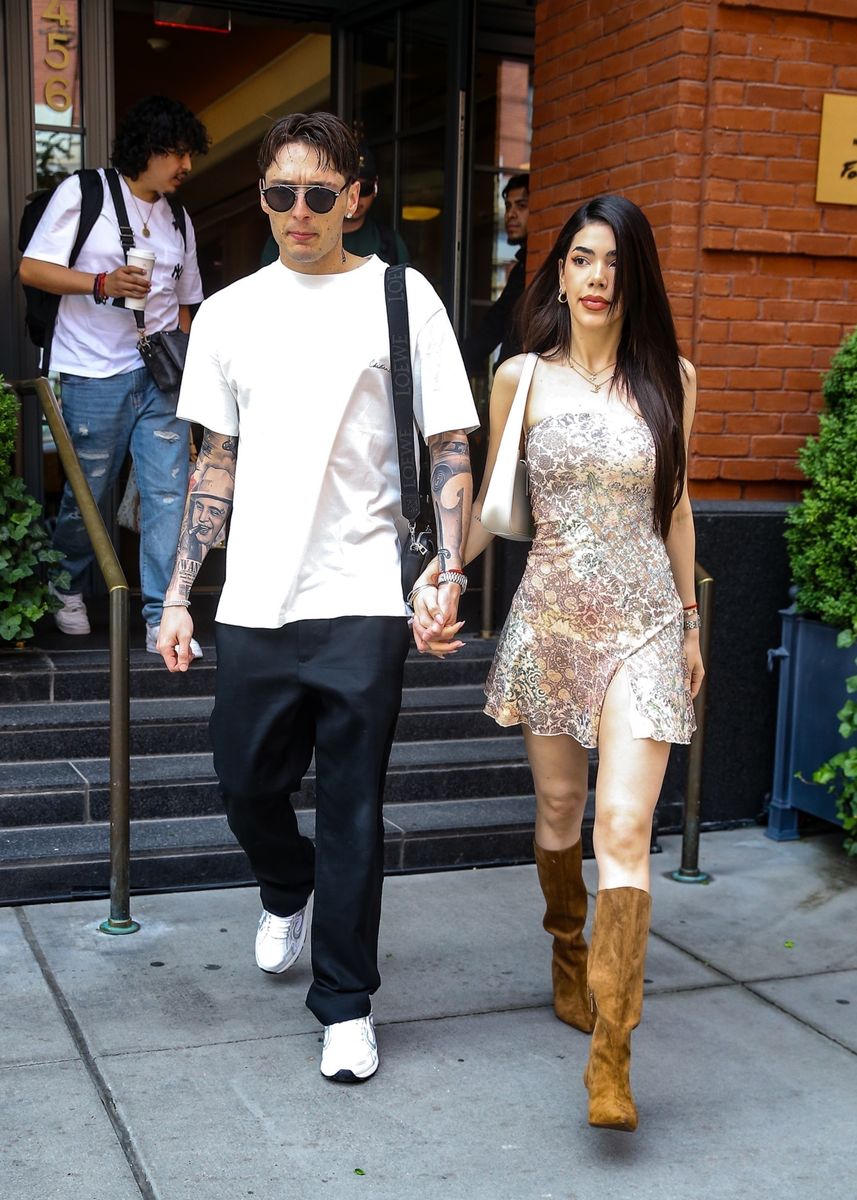 Peso Pluma and Kenia OS can't keep their hands off each other in NYC