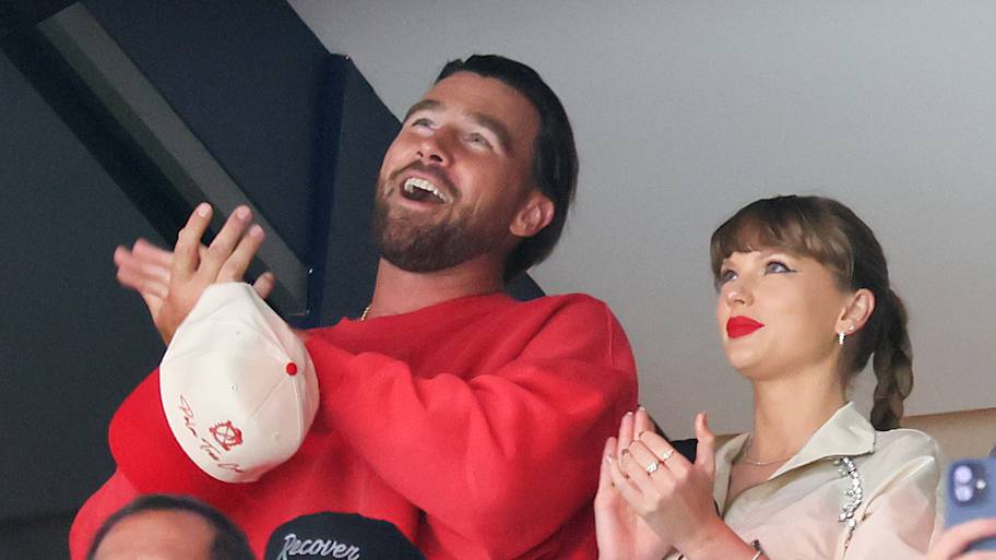 Taylor Swift and Travis Kelce create magic memory during Stanley Cup finals
