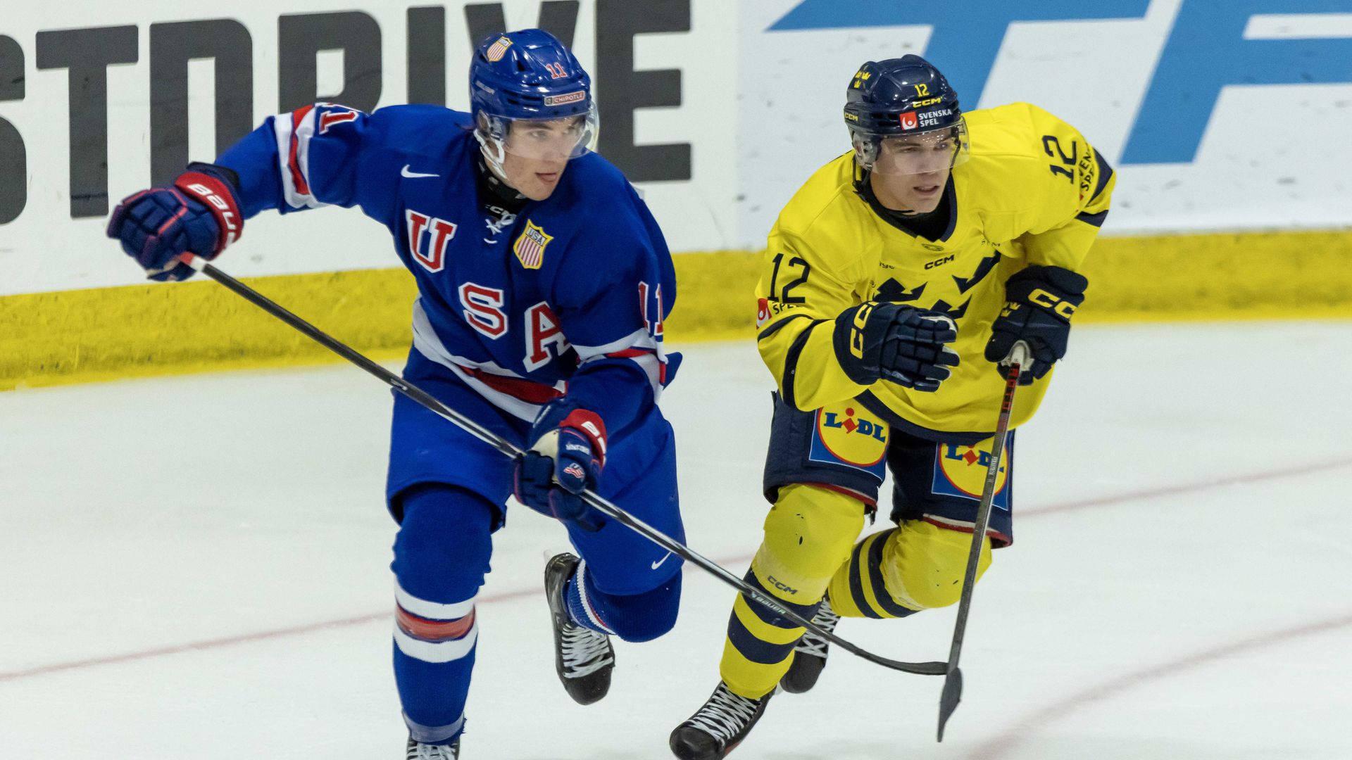 Penguins sign prospect Melvin Fernstrom