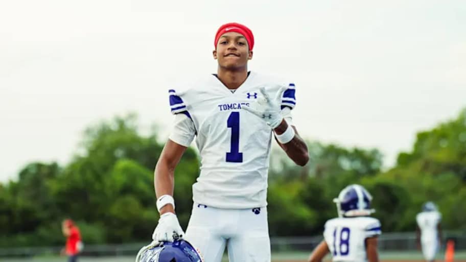 Caden Harris Commits to Georgia Football