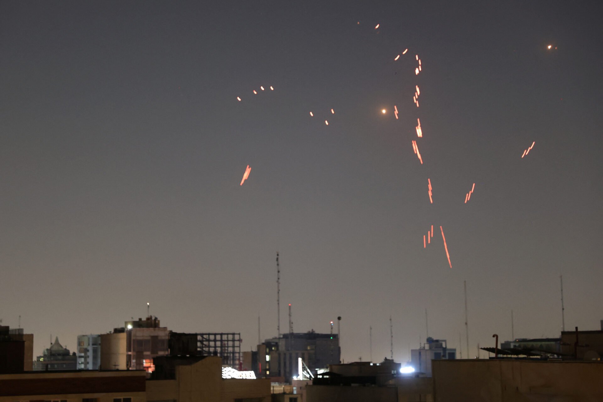 Ο πόλεμος Ισραήλ – Ιραν μόλις άρχισε – Πώς μπορεί να τελειώσει;