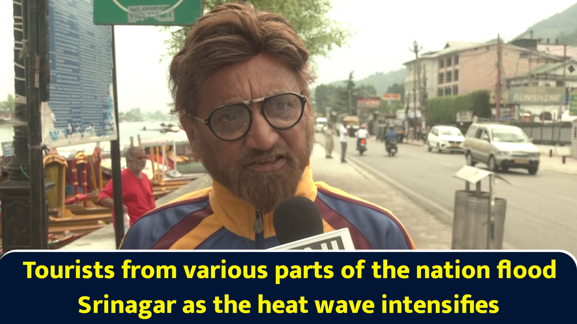 Tourists from various parts of the nation flood Srinagar as the heat ...