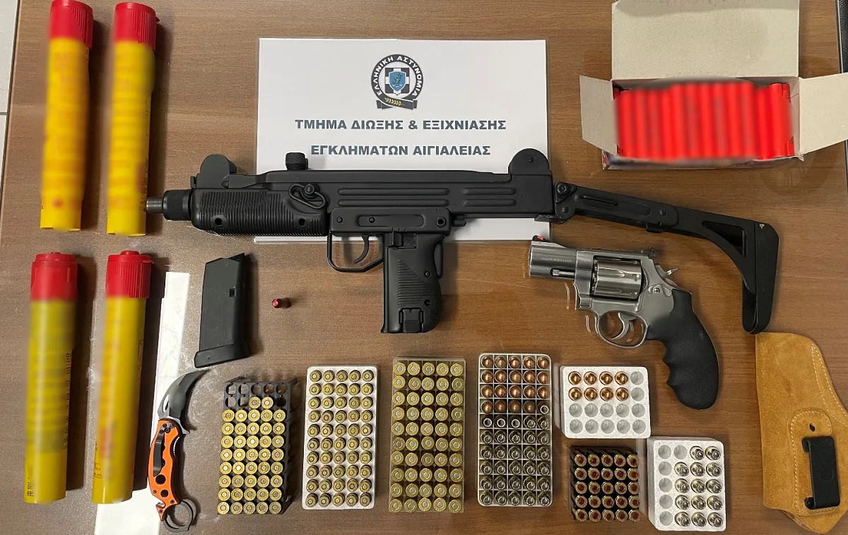 Αιγιώτης κατείχε περίστροφο και εκατοντάδες φυσίγγια: ΕΥΠ με όπλο και ...