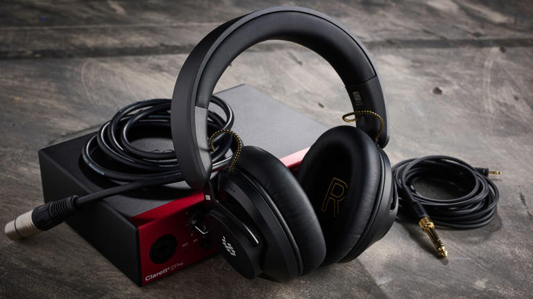 “A good all round headphone suited to recording, mixing and mastering ...