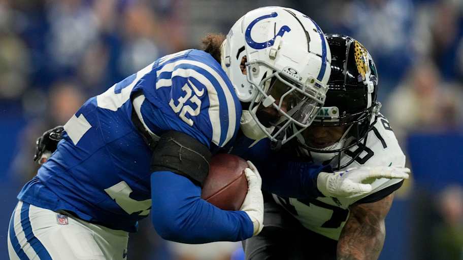 Panthers named a fit for 2 of the NFL's 10 best remaining free agents